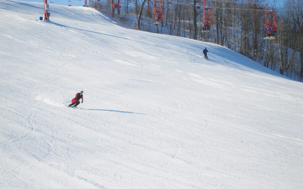 Ski & Snowboard | Hours, Ticket, Rentals | Sunburst Ski Hill